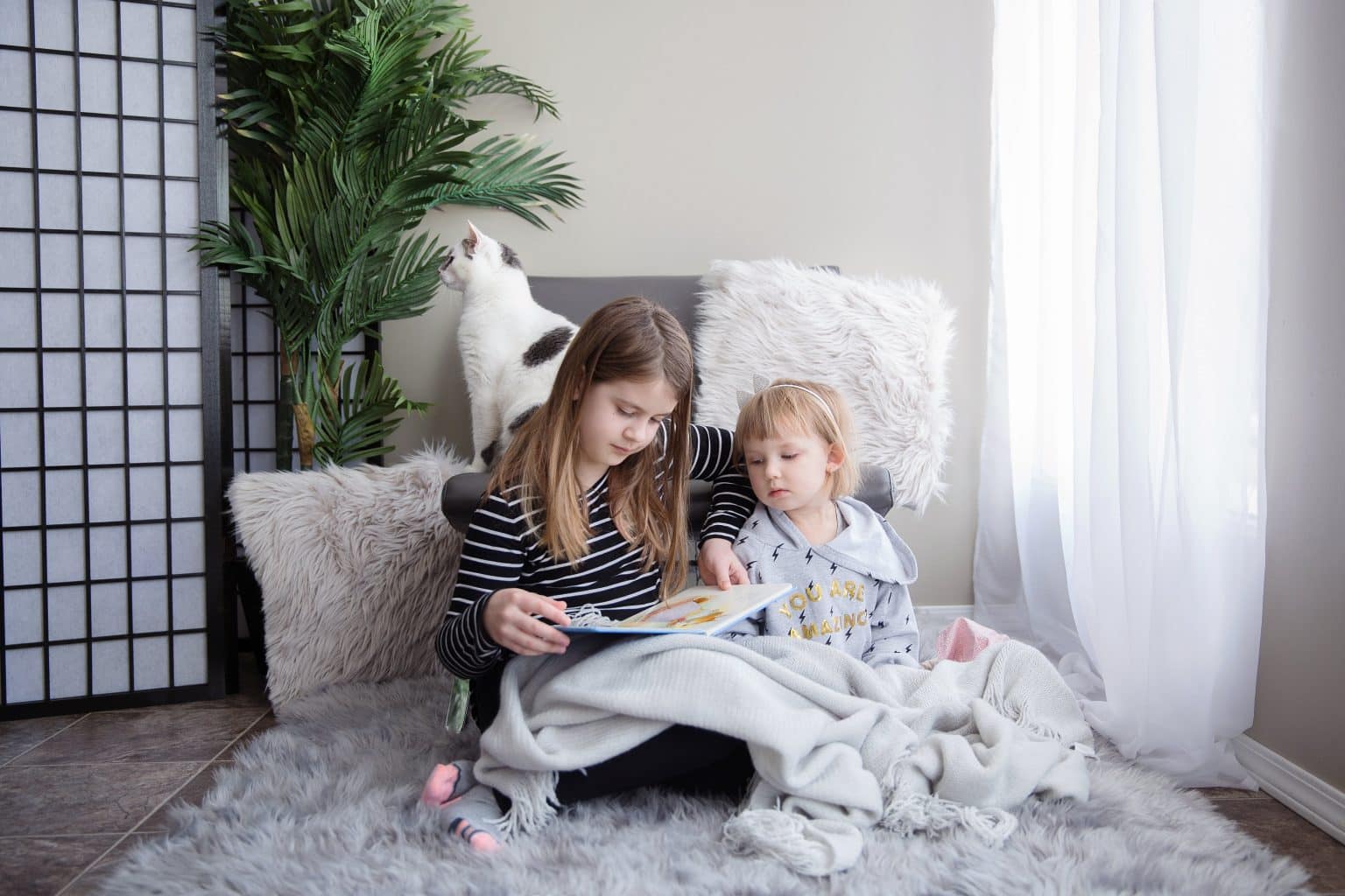 3 Calming Stories to Tell Kids When It's Bedtime - Goally
