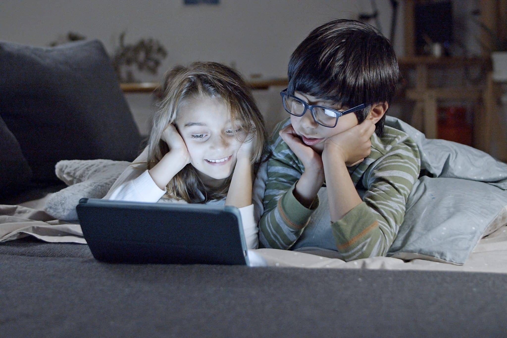 What Features Should a Kids Learning Tablet Have? - Goally