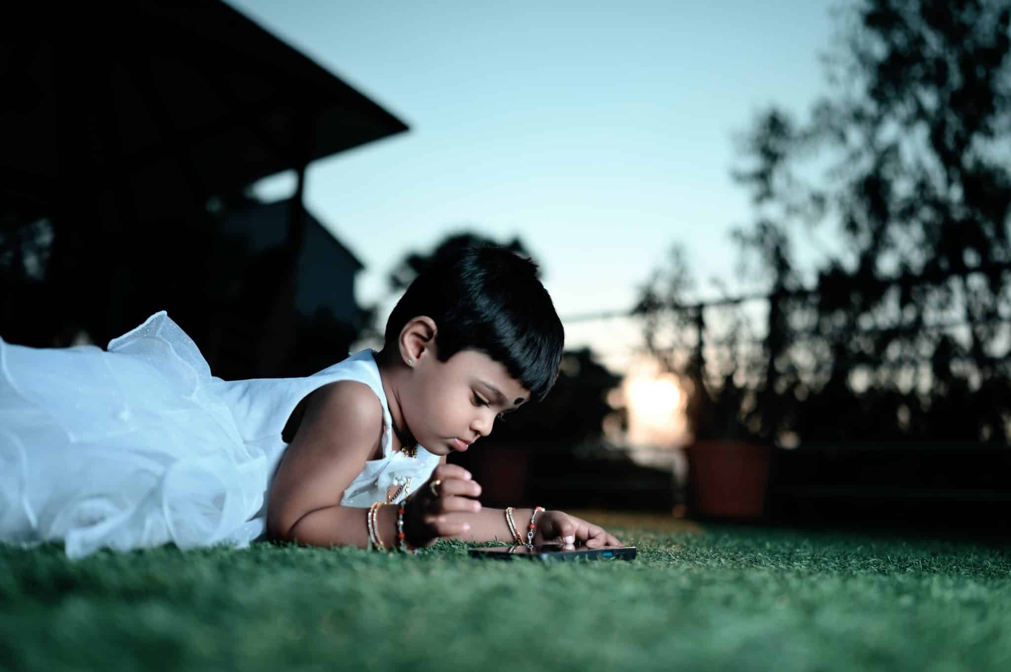 My Kid Is Showing No Emotion - Goally