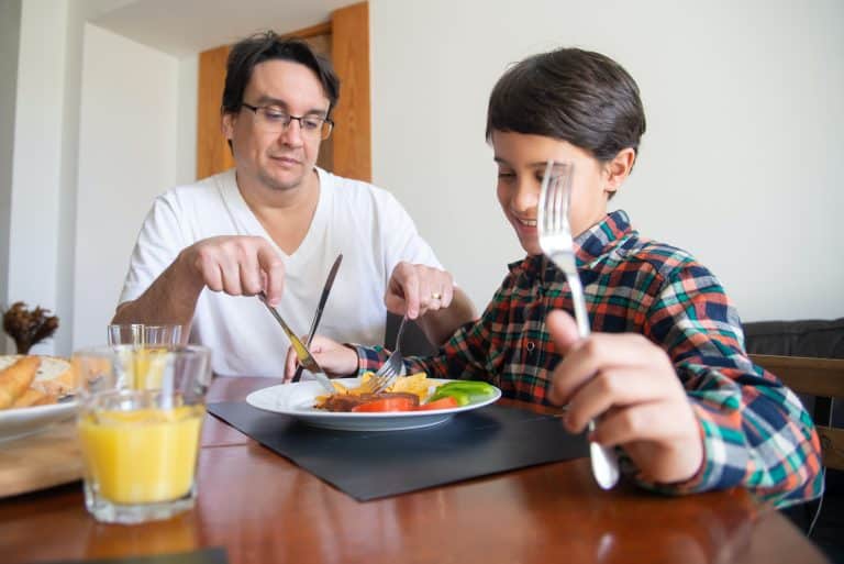 How to Use a Fork | Guide for Parents - Goally
