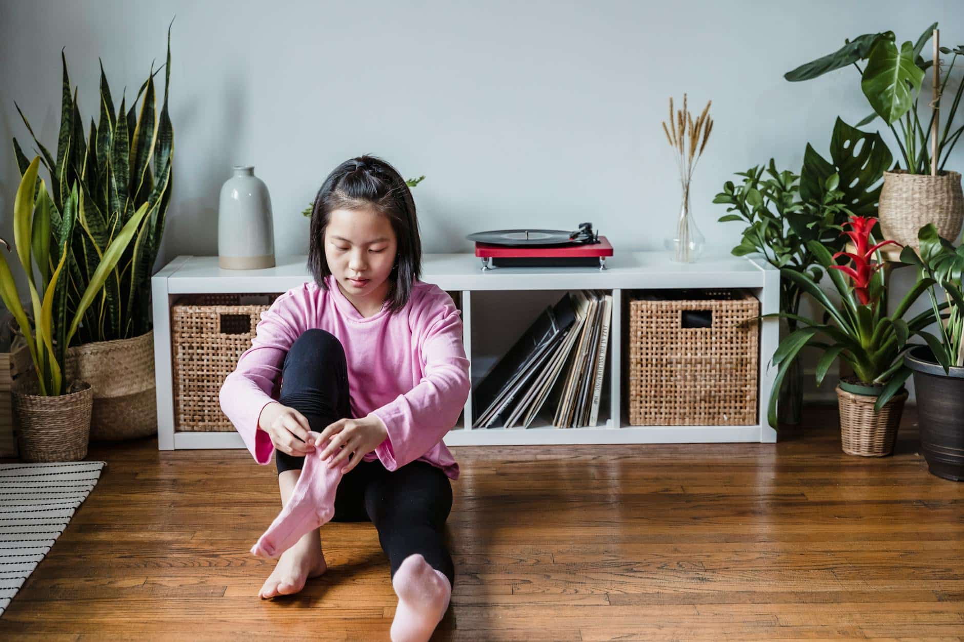 How To Teach Kids How to Take Socks Off - Goally