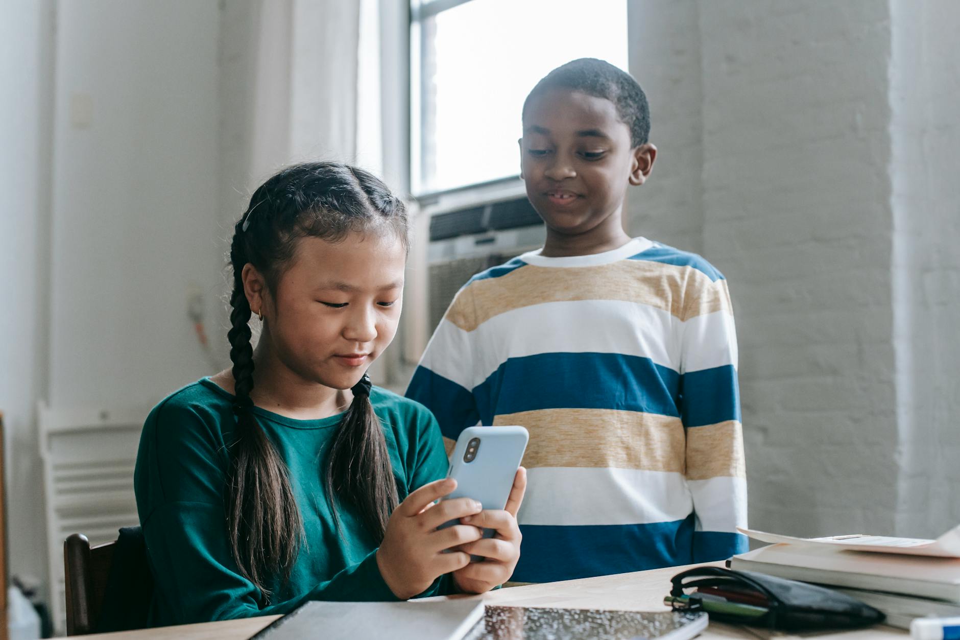 The Terrible Costs of a Phone-Based Childhood - Goally