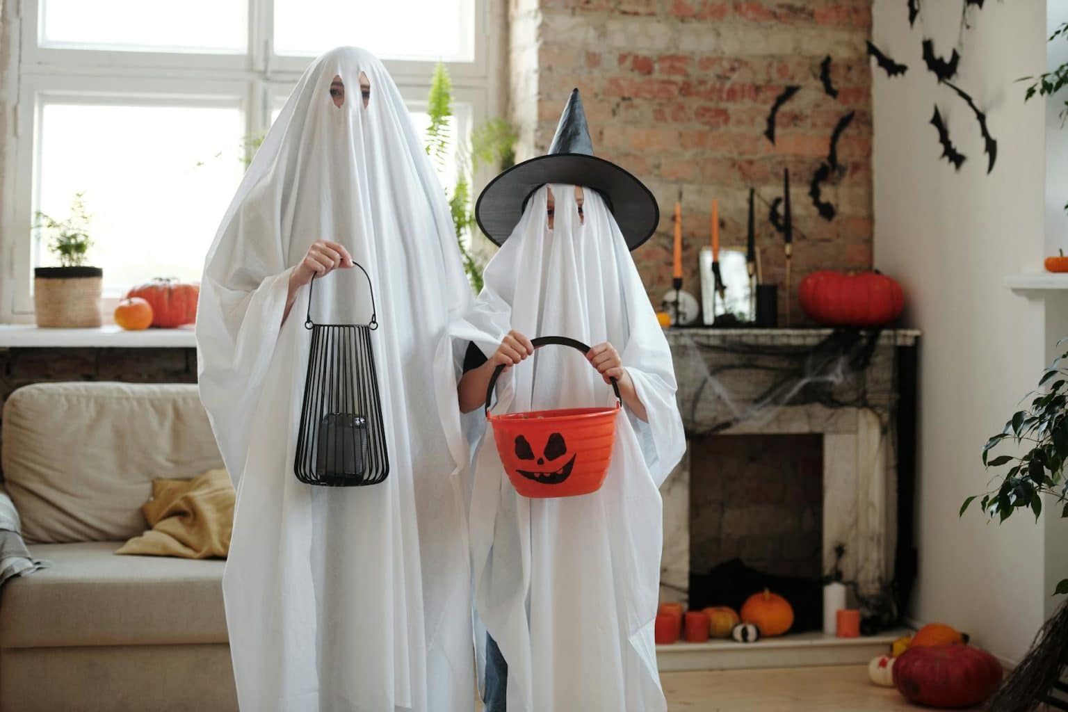 Trick or Treating Social Story for Kids - Goally