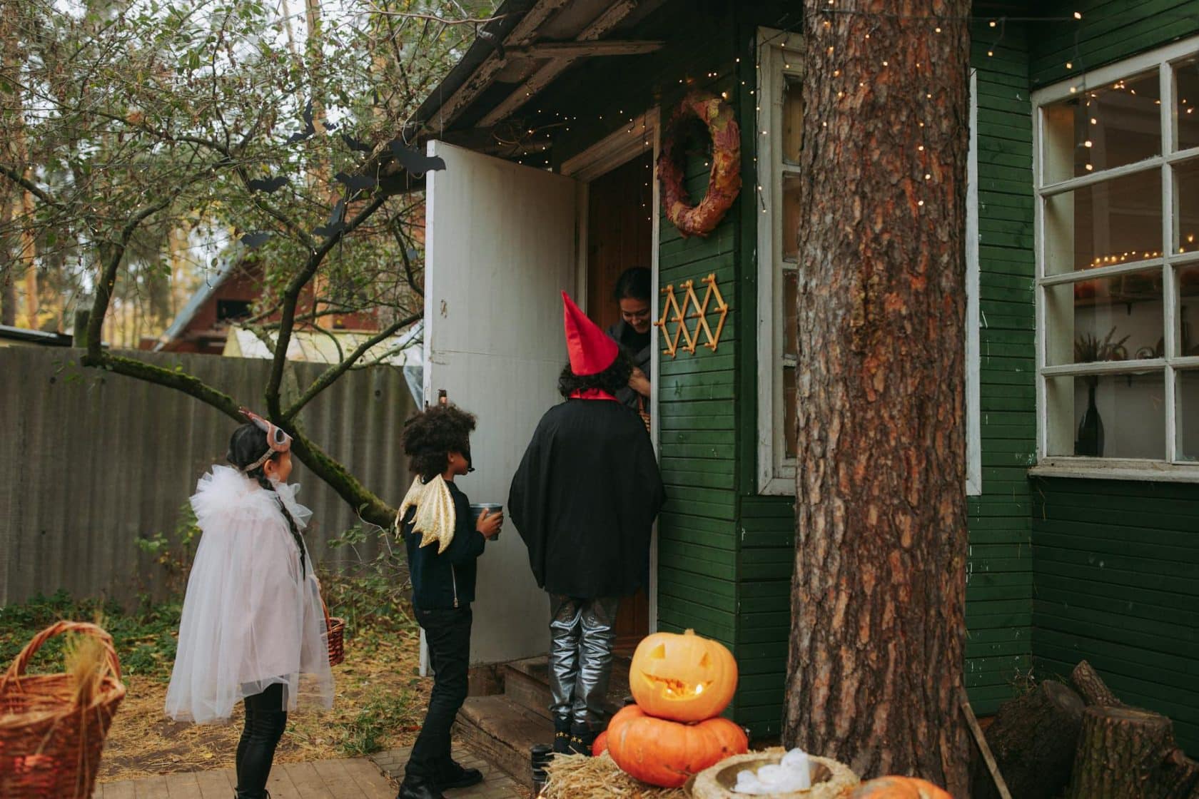 Trick or Treating Social Story for Kids - Goally